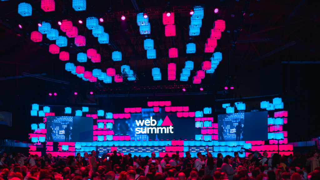 Was macht AI mit Gesellschaft? – Websummit 2023 • made in – Strategie ...